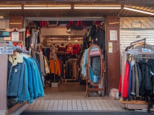 Seoul’s Hidden Vintage Gem: Dongmyo Flea Market - IVisitKorea